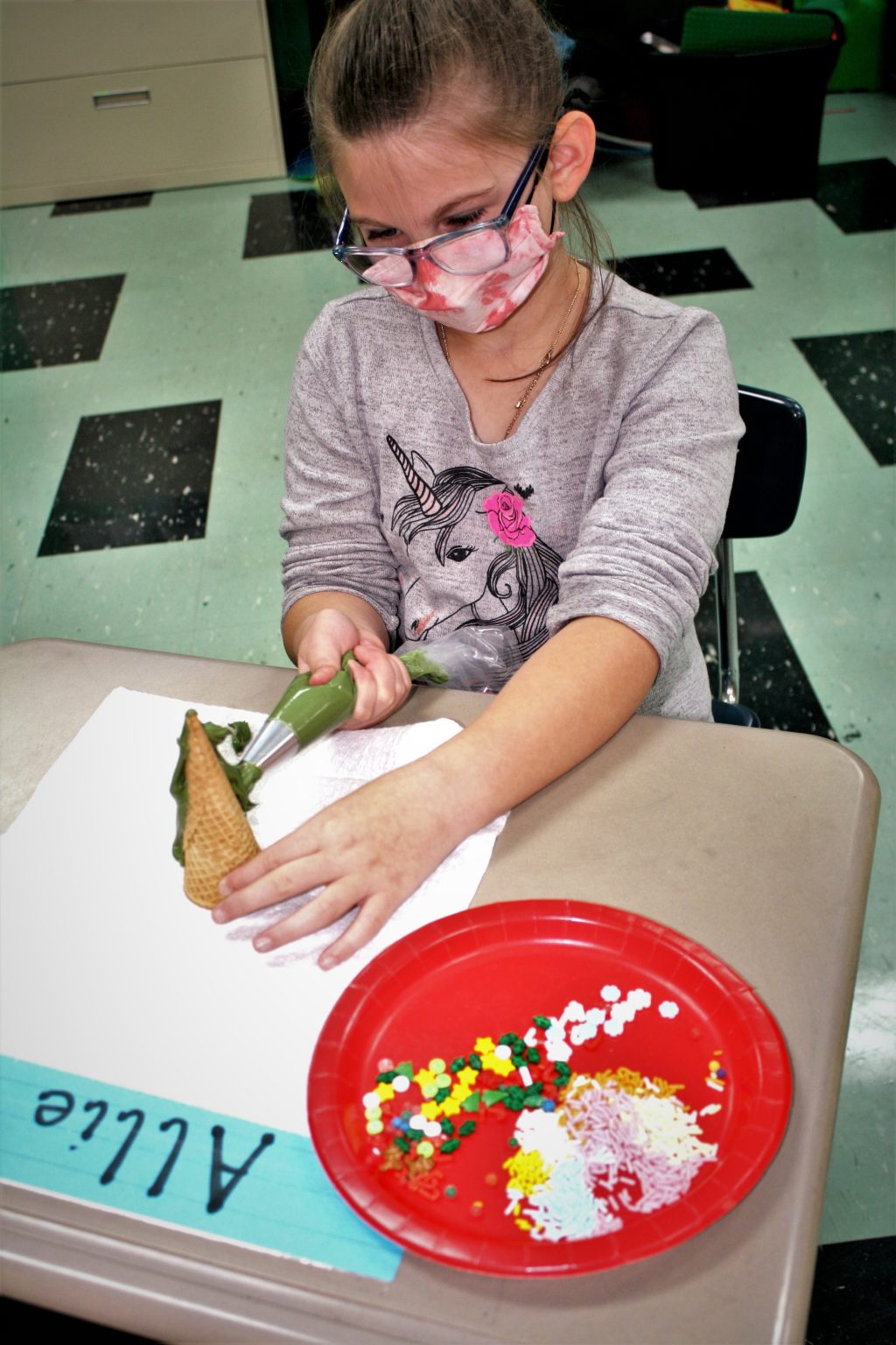 Students’ “Top 10” Gingerbread Creation Teaches More Than Teamwork ...